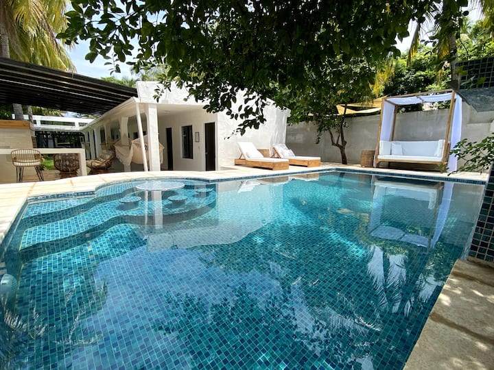 Casa De Playa En Salinitas / 5 Habitaciones / Wifi - Los Cóbanos