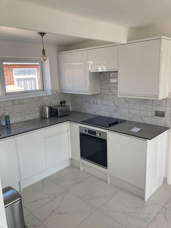 2 Bedroom Chalet Romney Sands - Dungeness