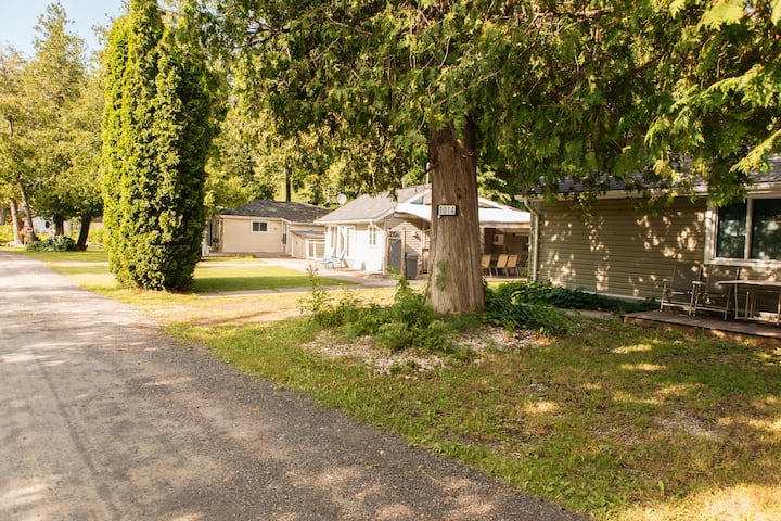 3 Waterfront Cabins In Severn - Gravenhurst