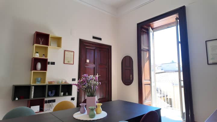 Stanza Con Bagno In Camera In Centro Storico. New. - Benevento