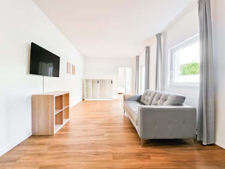 Raj Living - 2 Rooms - Terrace - Citycenter - Krefeld