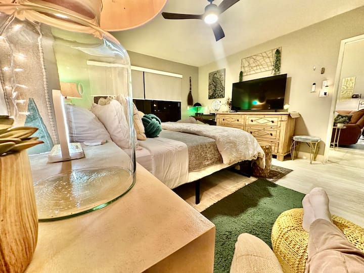 1 Ma Br + Full Kitchen X Liv Rm X Patio W Views! - Palm Desert, CA