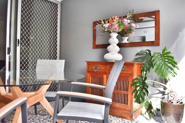 Zen Den | Buddha Theme - Newstead