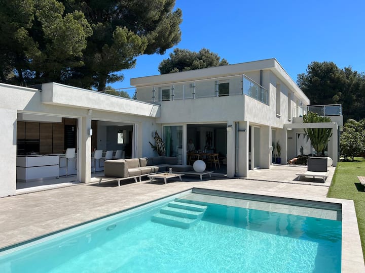 Villa Blue Haven - Vue Mer & Piscine -Plage Proche - Sanary-sur-Mer