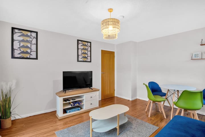 Sparkling One Bed Flat For Long Stays/hs2/parking - Solihull