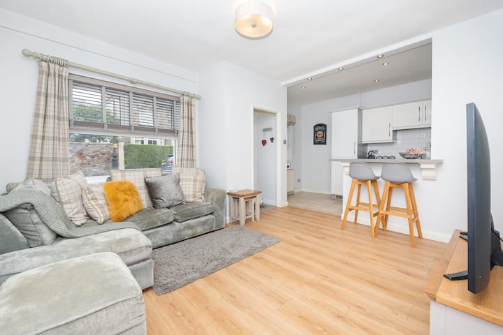 Spacious 2bed Home - 10min To Clifton Down Station - Bristol