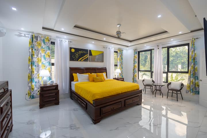 Rh01 Golden Hour: Sleeps 6 | Balcony | Pool | Ac - Kingston