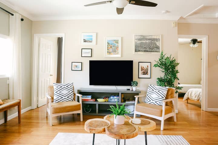 Family + Pet Friendly Home Centrally Located - Coronado, CA