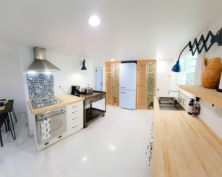 Medium-term Corporate/work Travel Downtown Apt - Logan, UT