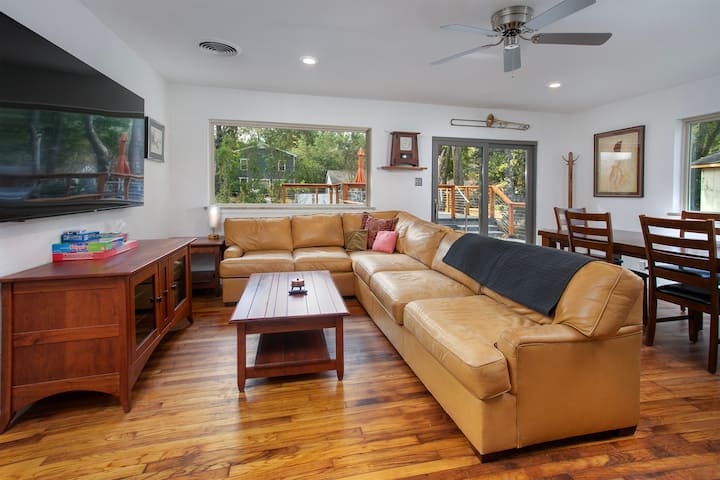 1957 Restored Bungalow - Tyler, TX