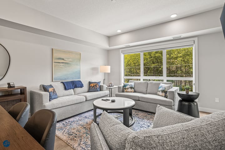 2 Bed/2 Bath Sparrowhawk Resort-sleeps 6 - Canmore