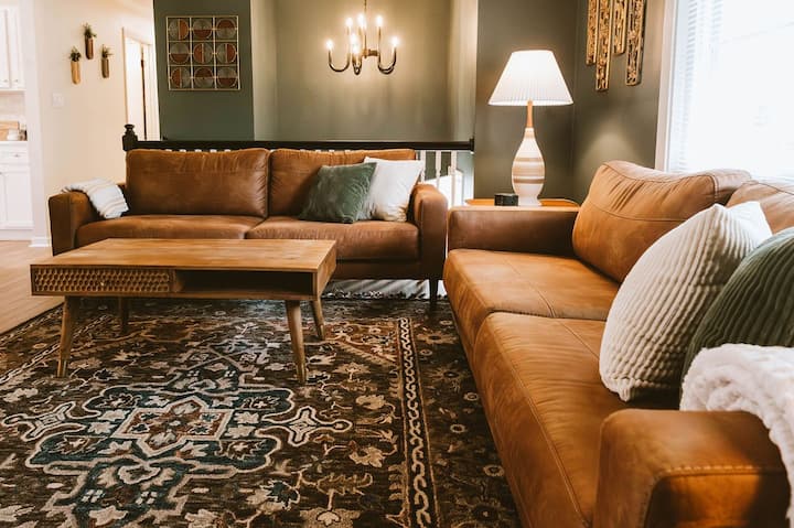 *Superhost* Hot Tub! 2 Living Rooms ~7 Miles To Ut - Knoxville, TN