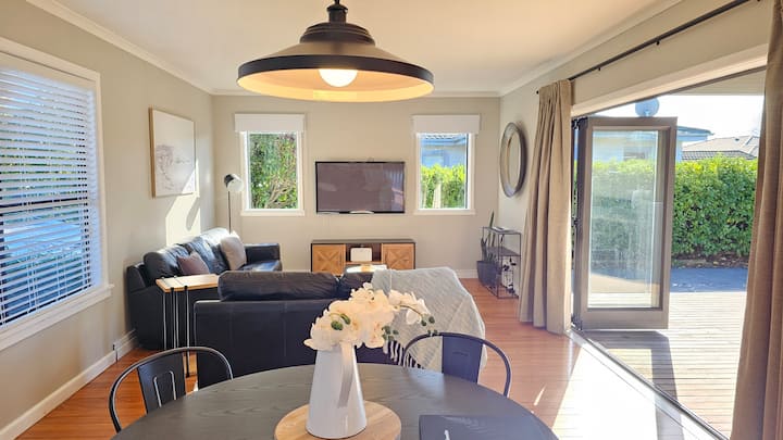 Osier Oasis, Walk To Mission & Wineries! - Napier