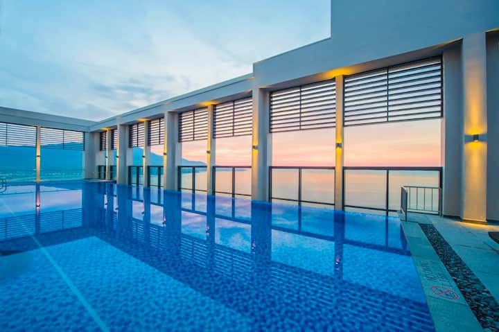 Hosted By Livie / Beachside Luxury 1-bedroom Suite - Da Nang