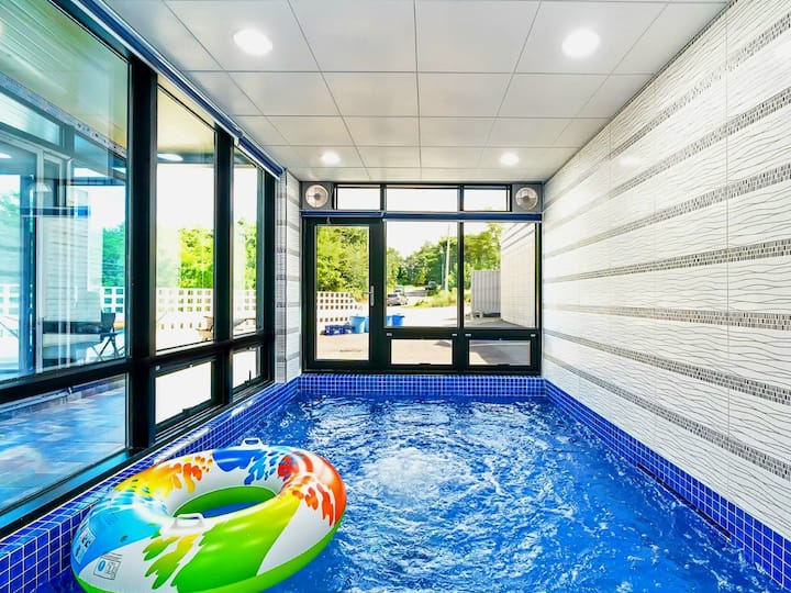 에코독채(신축복층)
가성비풀빌라,온천수,찜질방무료,숲속뷰,보문관광단지내 - Gyeongju-si