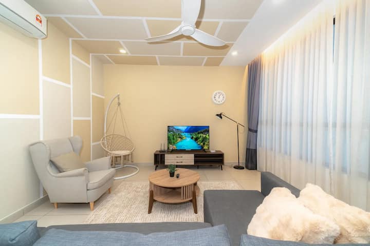 Golden 3br Suite @ Bangsarsouth Lrt|um|mid Valley - Petaling Jaya