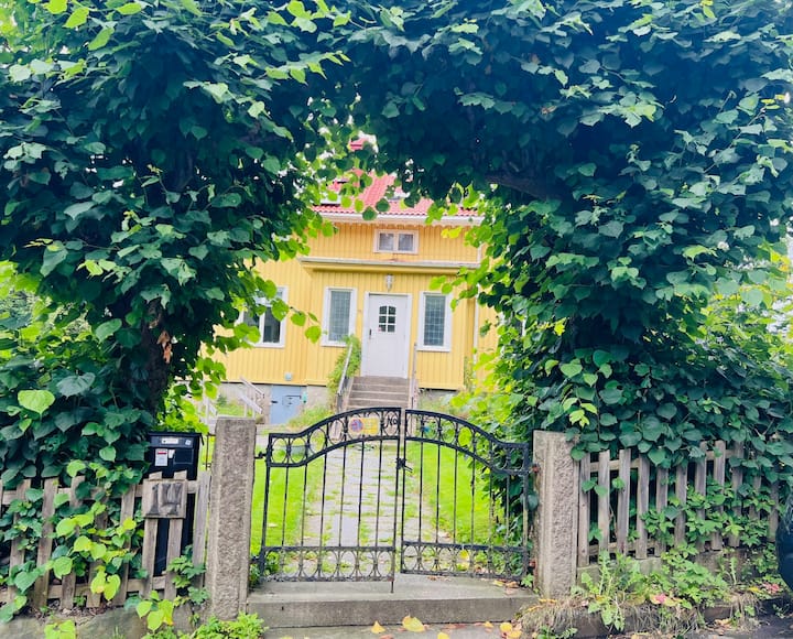 Large Apartment In House With View And Free Parkin - Gothenburg