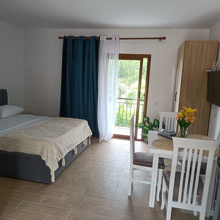 Eva Apartment A - Dhërmi