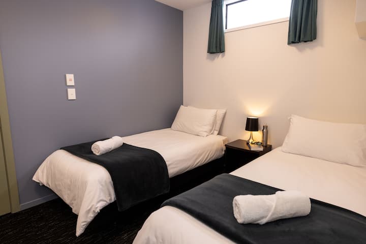 Haka Lodge - Twin Ensuite - Paihia