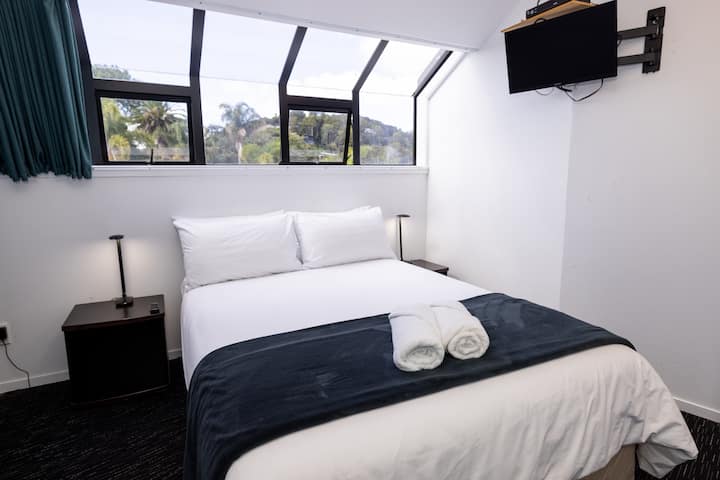 Haka Lodge - Double Room Ensuite - Paihia