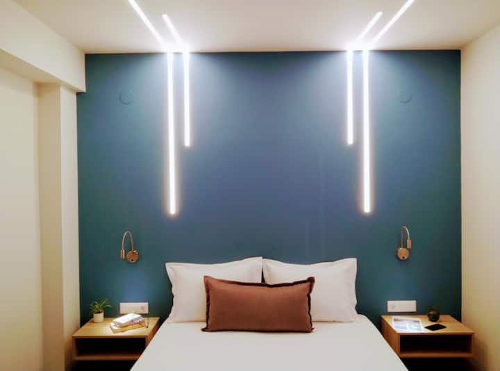 Deluxe Semi-basement 2 Bedroom Apartment - Sarti