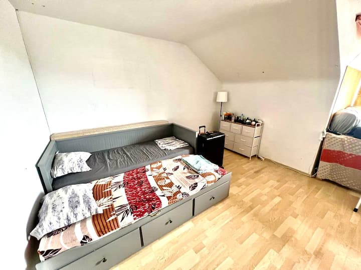 Bed In A Shared Room For 2 - Aix-la-Chapelle