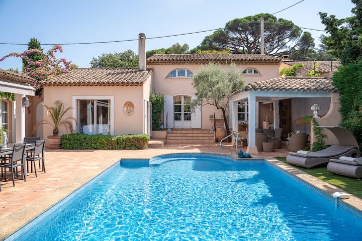 Villa Avec Piscine En Plein Centre De Saint-tropez - Saint-Tropez