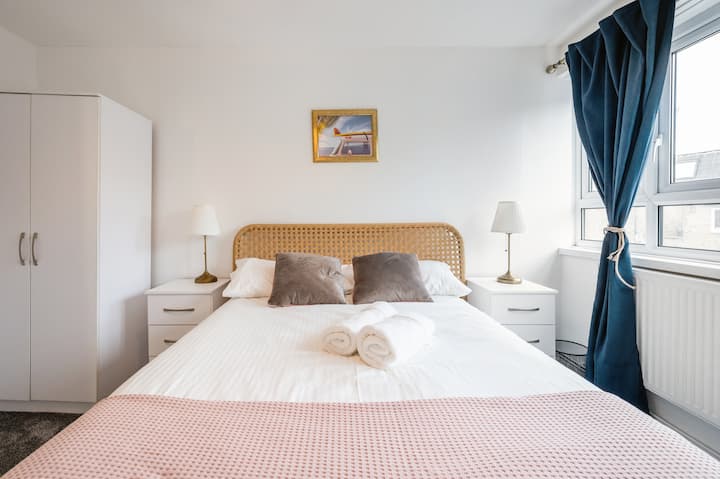 Nice 2-bed Flat Near Earls Court - London