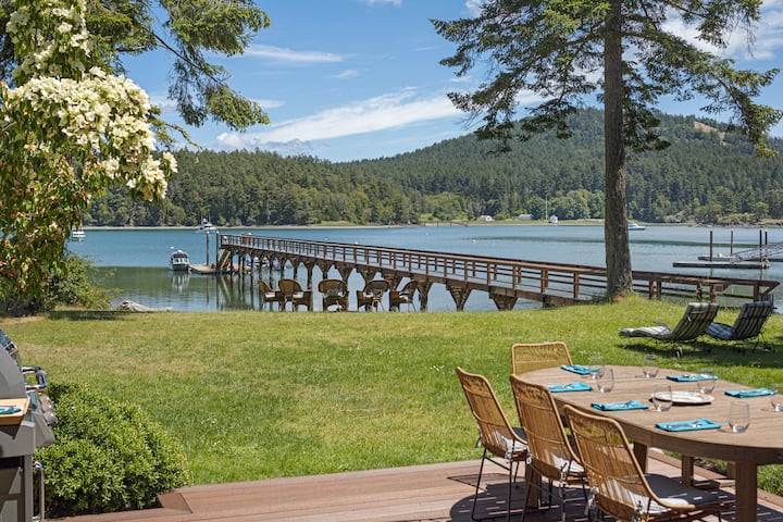Garrison Bay Beach House - Lime Kiln Point State Park, Friday Harbor