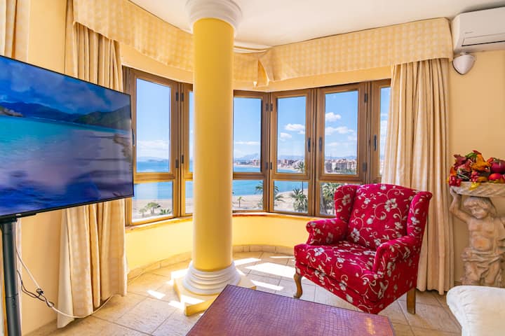 Oceanfront Oasis, Centrally Located And Parking - Águilas