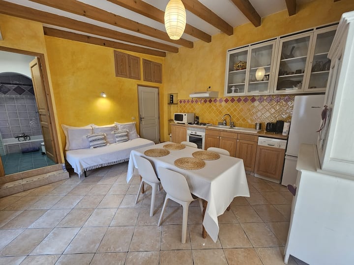 Charmant 2 Pièces Ensoleillé Avec Balcon - Villefranche-sur-Mer