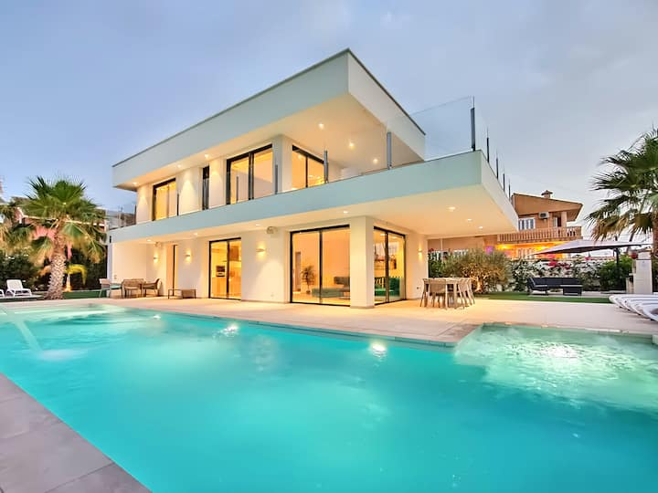 Beach Villa, Huge Private Pool And Garden - Cartagena