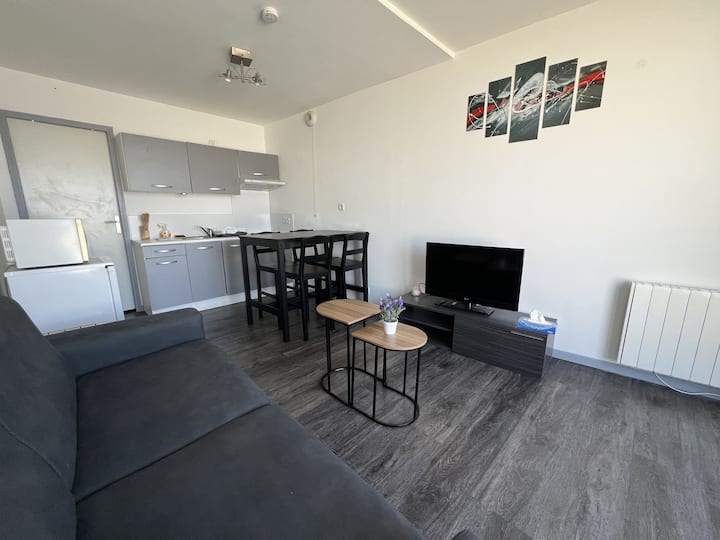 Dépendance T2 Eysines Bourg, Tram à Pied. - Blanquefort