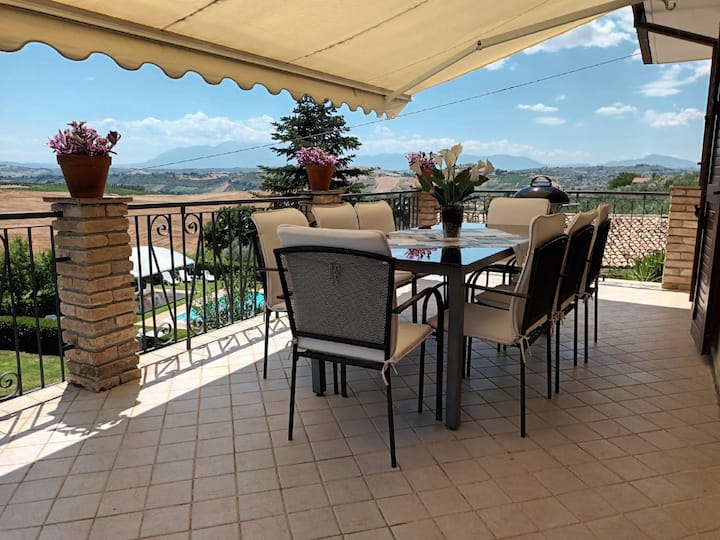 I Tre Laghi Countryhouse - St' Angelo First Floor - Pineto