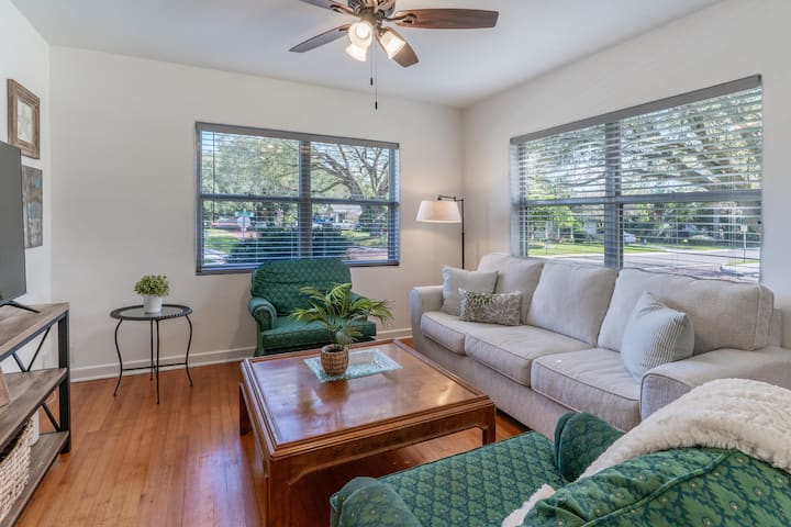 Duplex In Downtown Orlando With King Bed - Winter Park, FL