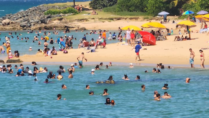 "Titi Toña's Place" - San Juan