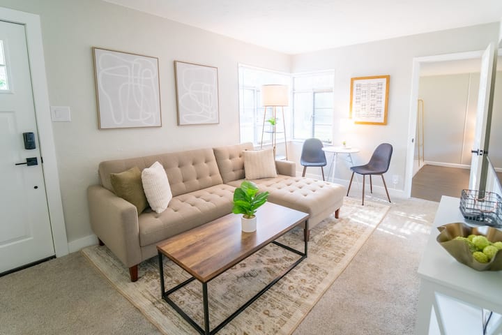 Du House - Fenced Yard - Extra Parking - Laundry - Lowry - Denver