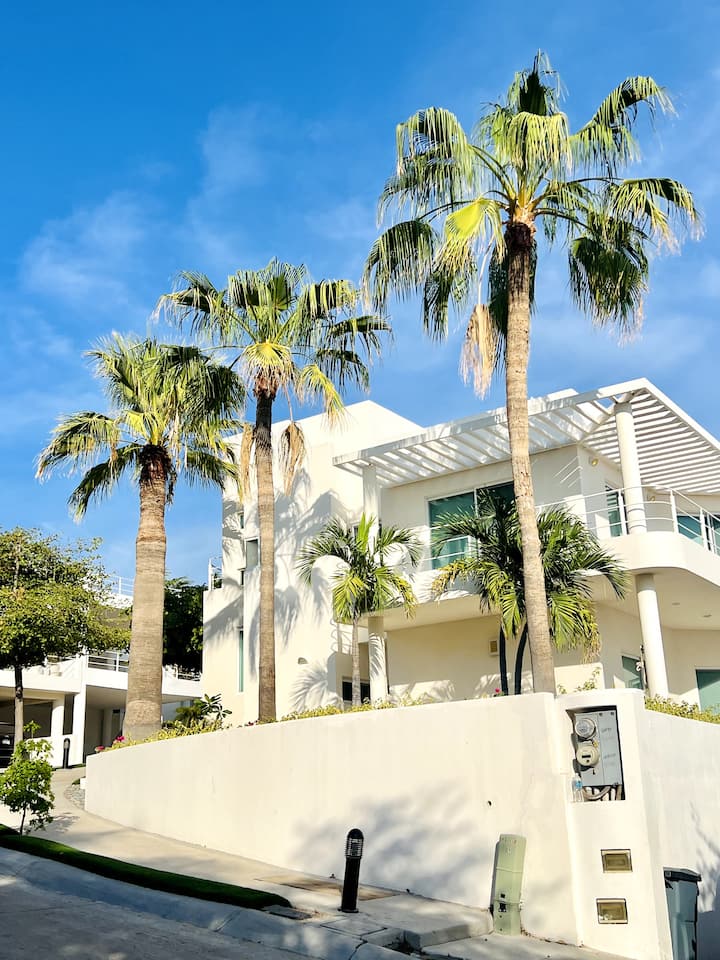 Vista Exclusiva A La Bahía Con Alberca Privada - La Paz