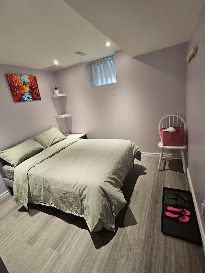 Super Host - New 2nd In-law Private Bathroom#1 - Toronto