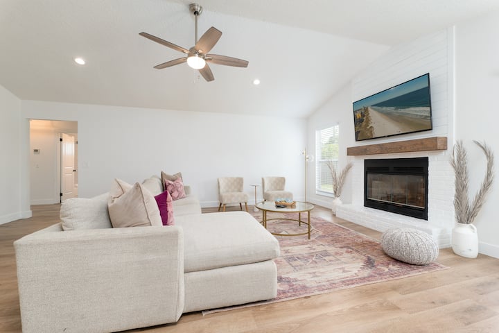 Be A Nomad | 4br House Near Mayo Clinic - Atlantic Beach, FL