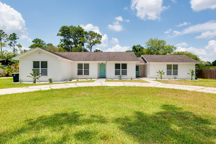 Be A Nomad | Spacious 4 Br Close To Mayo & Beaches - Atlantic Beach, FL