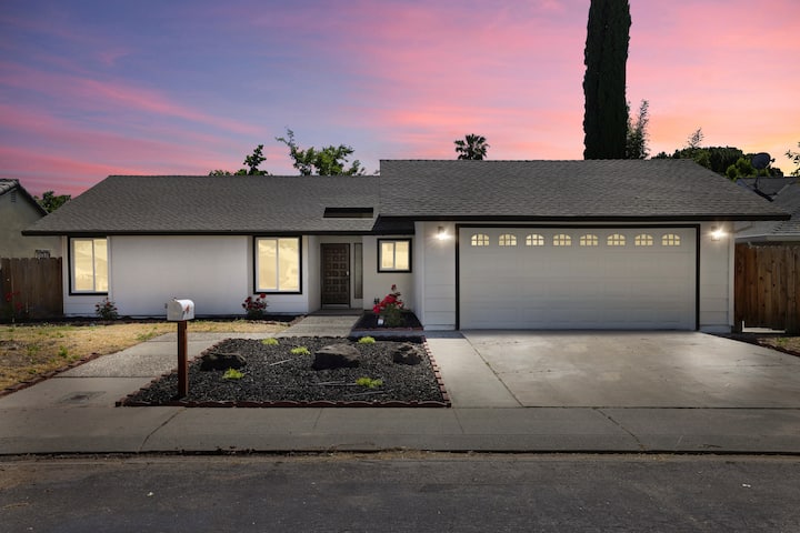 4b/2ba | Foosball Table | Bright & Open Floor Plan - Modesto, CA