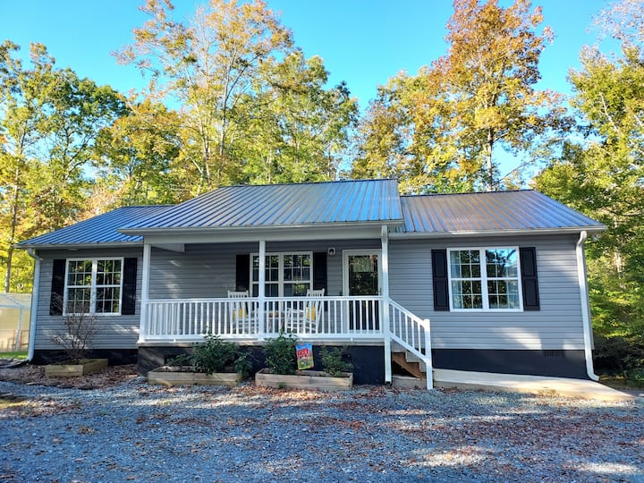 Christmas @ Uwhariecreekside Escape - Seagrove, NC