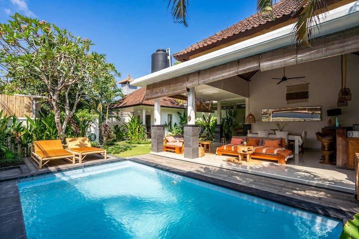 Charming Villa 2 Bedrooms - Kuta