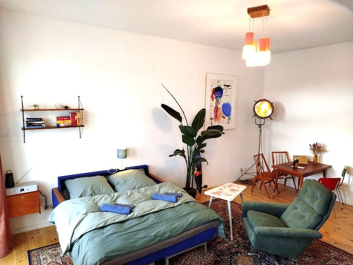 View Tv-tower.entry24/7. Altbau.boxhagener Platz - Berlin