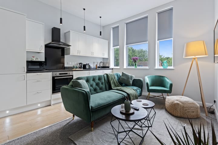 Modern Apartment| King Bed| Free Parking |Suite 6 - Nottingham