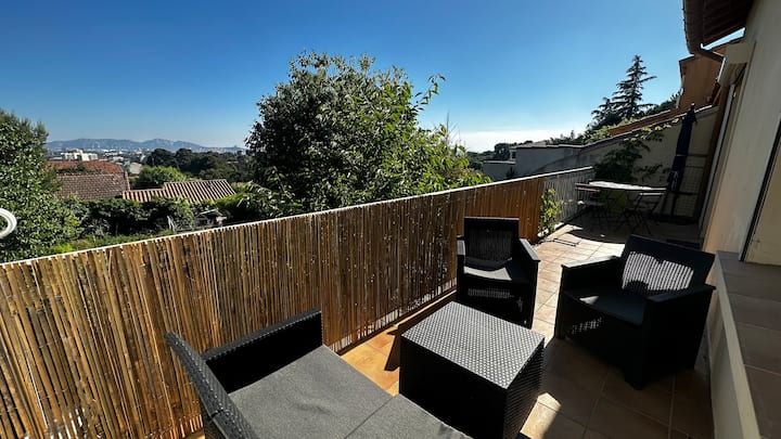 Maison, La Campagne à La Ville - Marseille