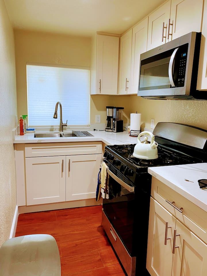 Entire Studio Guest Suite Walkable To Ucd Med Ctr - Sacramento, CA