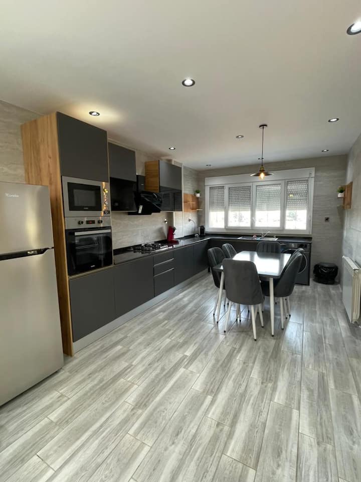 Appartement F2 Cosy + Cour à 9km Aéroport Alger - Algeria