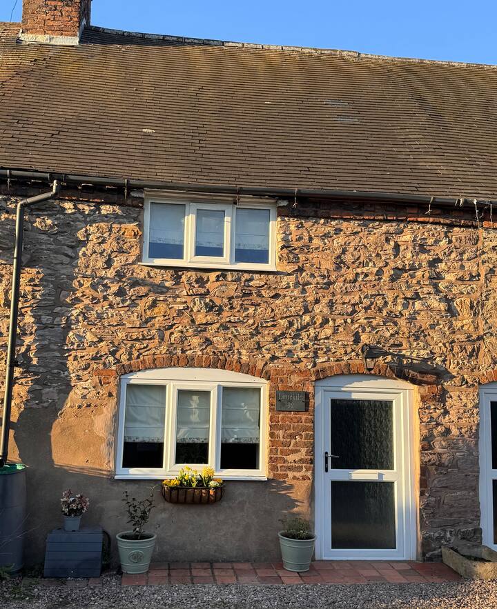 Limekiln 92 - Cosy Stone Cottage - Telford